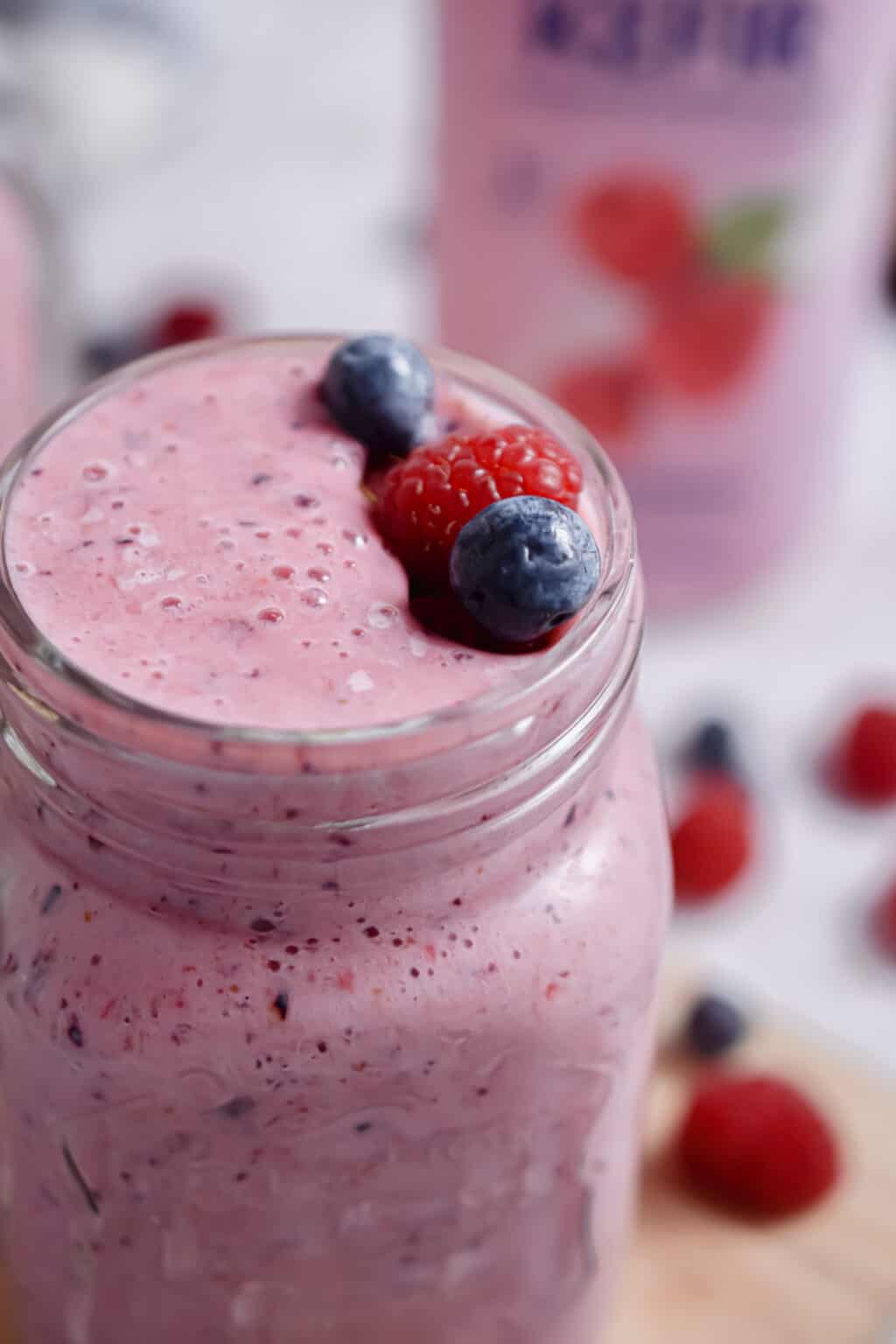 Mixed Berry Kefir Smoothie - Lynn's Way of Life