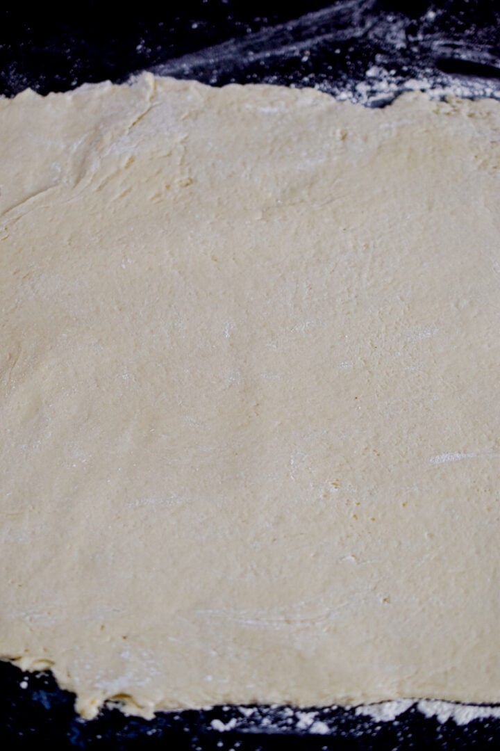 Cinnamon Rolls with Self Rising Flour (No Yeast Needed!) - Lynn's Way ...